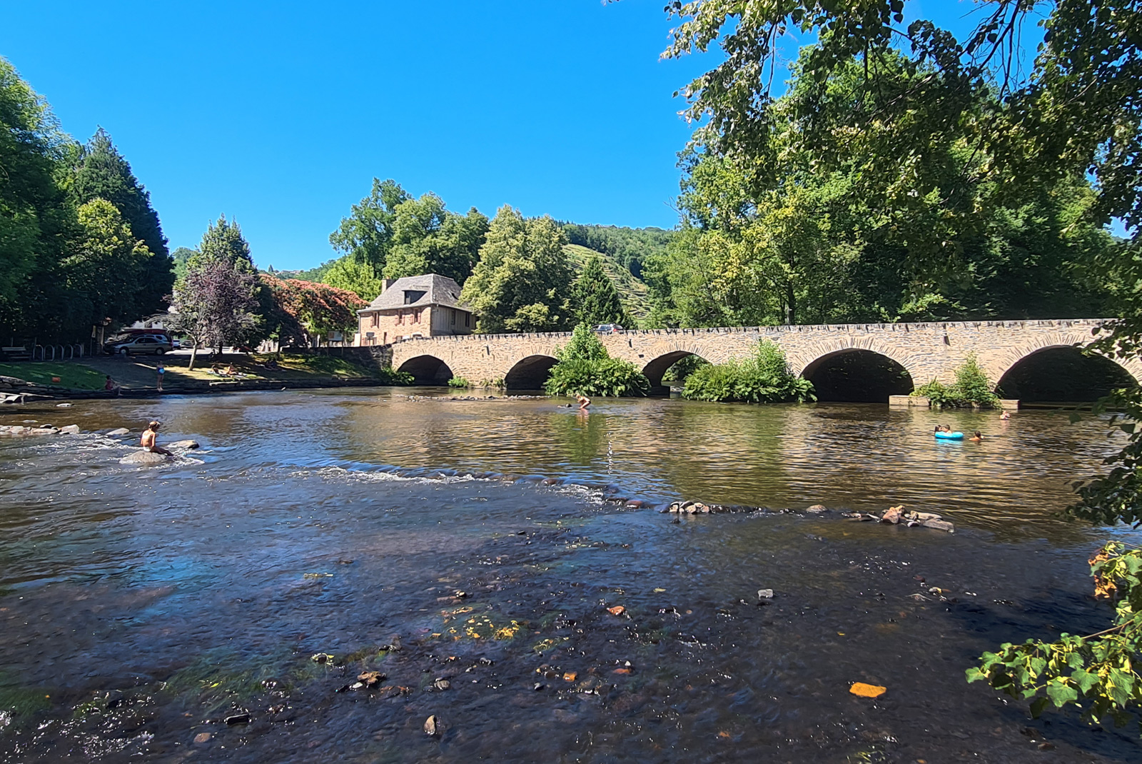 Pont du Saillant - Sites Naturels / Parcs Naturels à Voutezac - Guide ...