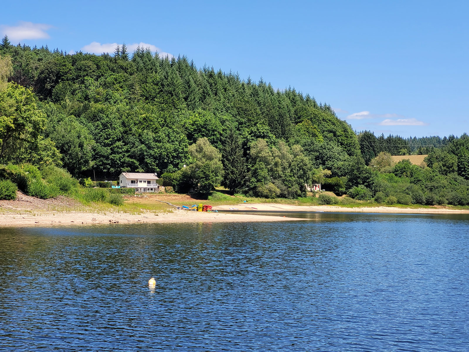 Lac de Viam - Sites Naturels / Parcs Naturels à Viam - Guide de la Corrèze